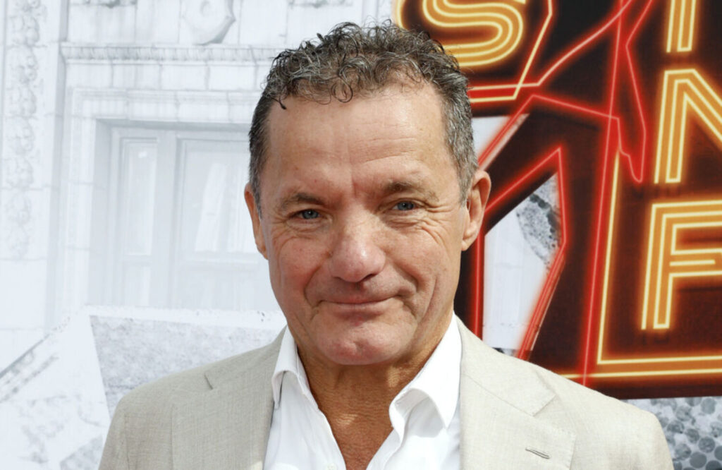 Verdrietige John de Bever breekt na emotioneel verlies – Daily News