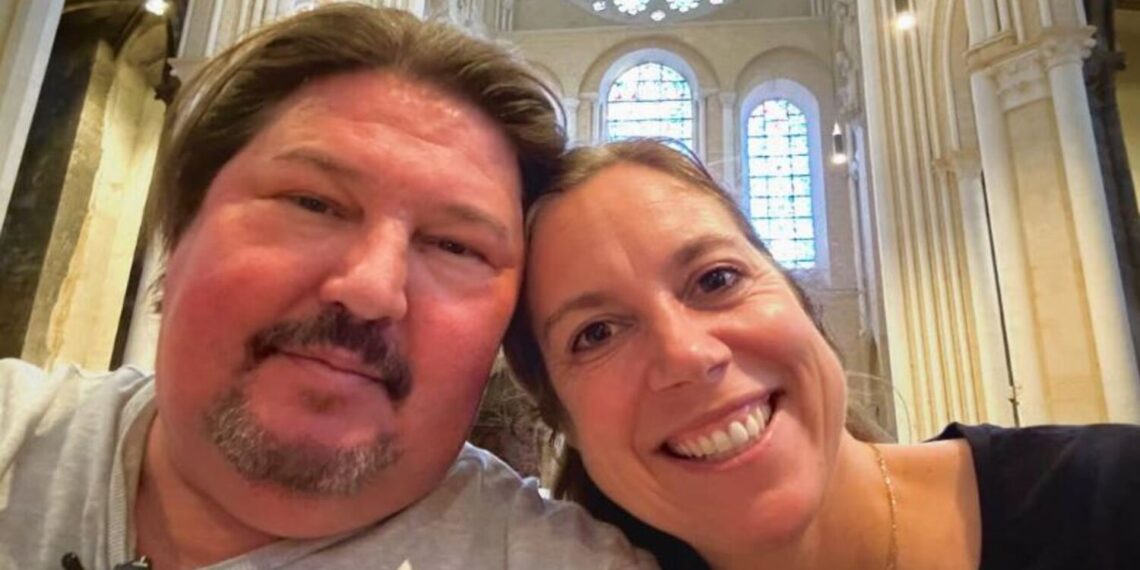 John de Bever geeft ongefilterde mening over Mama Monique uit De ...